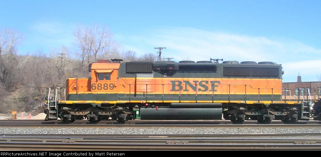 BNSF 6889